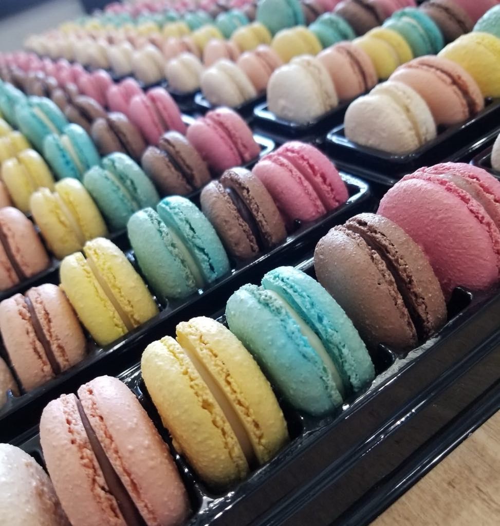 Coffret de six Macarons Assortis - Spatule et Ganache